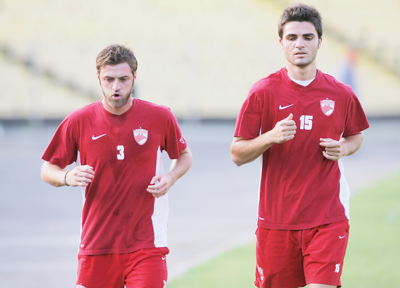 Dinamoviștii au răpus microbul