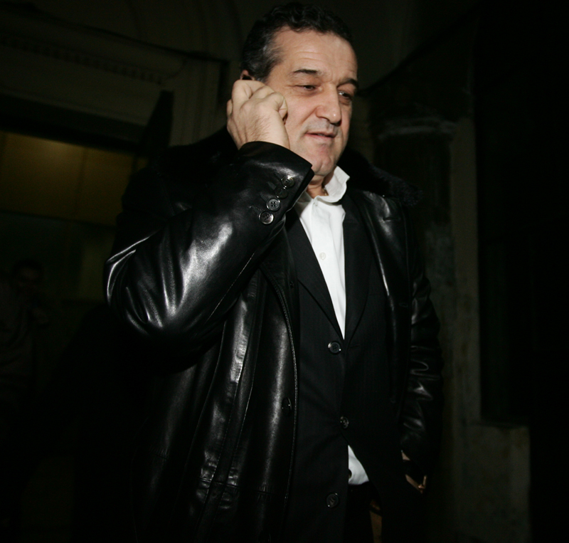 Gigi Becali era un elev silitor