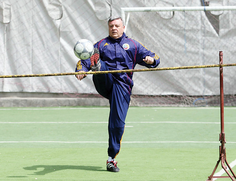 „Nașul" va căuta alt selecționer