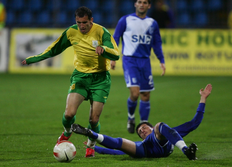 Robert Neagoe a semnat cu Gloria Buzău