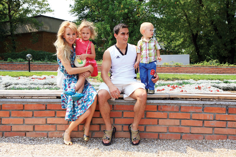 Drăgulescu, în mijlocul familiei