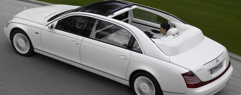 Ce-ar putea să facă Becali într-un Maybach Landaulet?