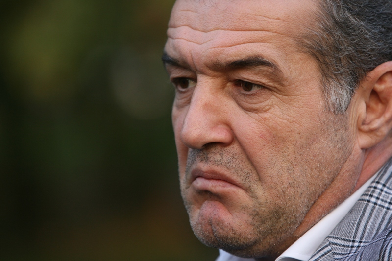 Becali, cel mai "filantrop" român! Și-a împrumutat amicii cu 60 de ...