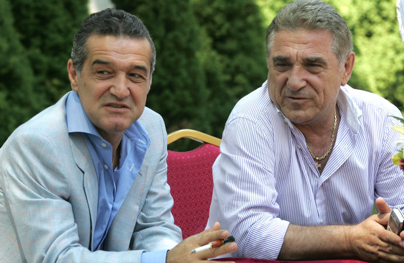 La FCSB nu mișcă nimic fără Gigi Becali! Giovanni Becali a dezvăluit ...