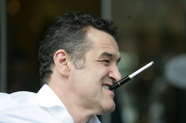 "Gigi seamănă cu Popeye Marinarul!" TU CE CREZI?