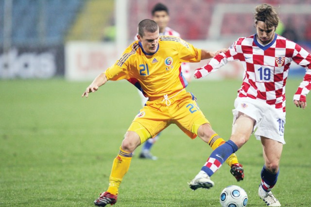 "Nu trebuie să-l amețim pe Bourceanu cu laude și apoi să rămână doar o ...