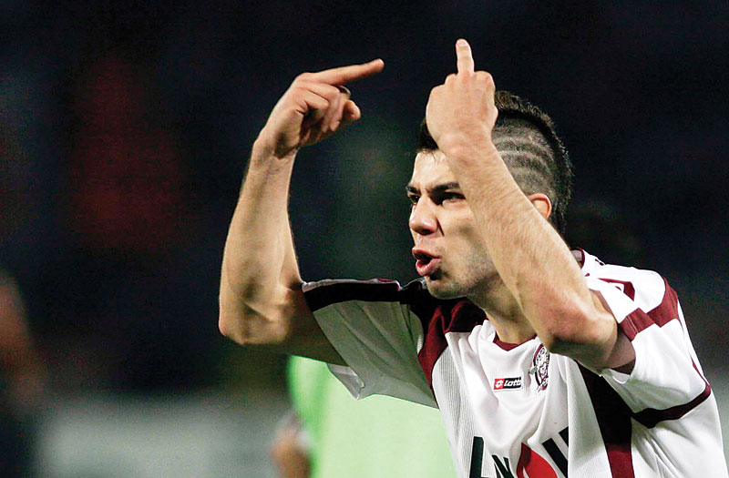 Marius Constantin către arbitrul Dumitru: **„Te omor!"