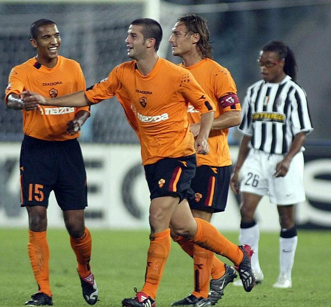 Chivu, mai bun ca Mutu în Roma - Juventus!
