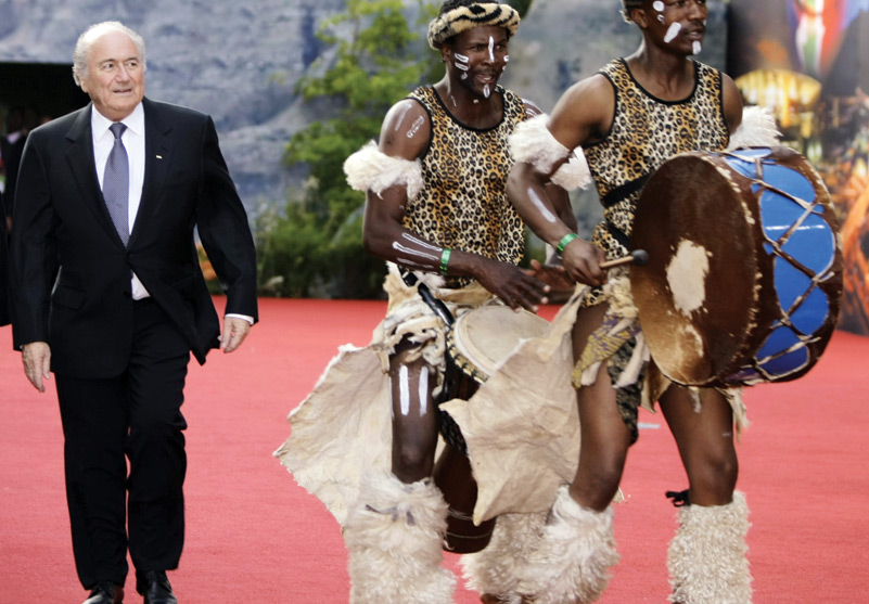 "Război" Mondial! Vezi grupele de la CM 2010!