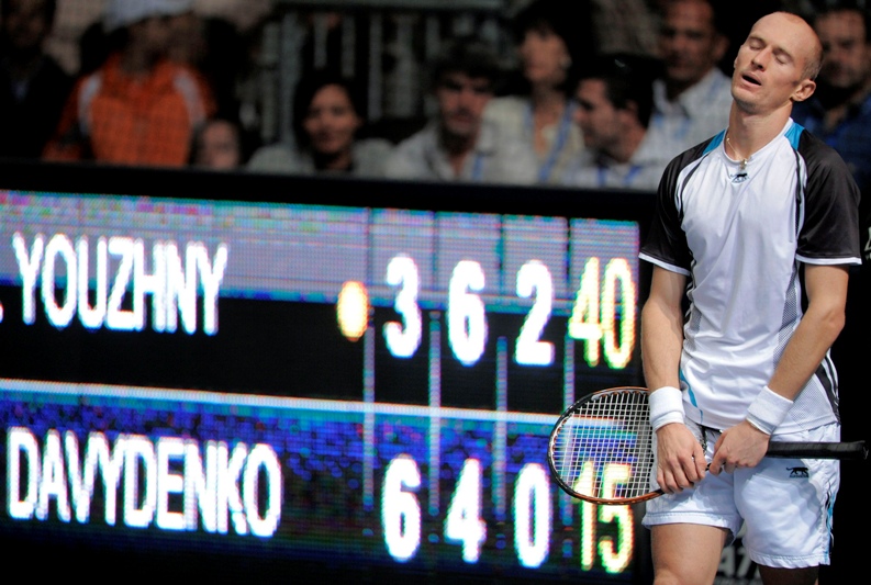 Davidenko, absent o lună din circuit!