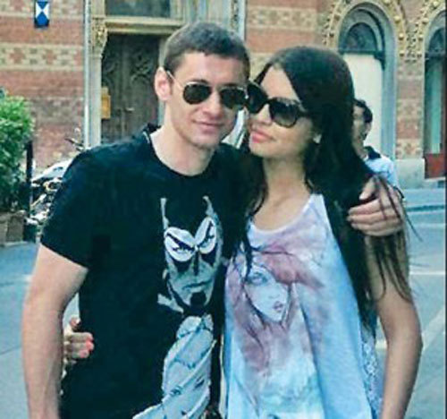 Laszlo Sepsi a uitat de tot! FOTO** Uite cu ce frumusețe defilează pe ...