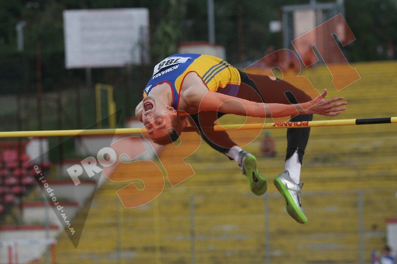Vezi aici sportivii care s-au impus la Naționalele României** de ...