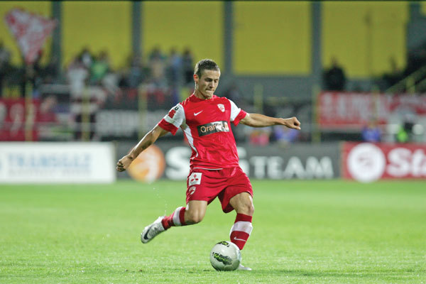 Efectele dezastrului cu Vorskla!** Dinamo vrea un jucător din Liga 2 ...