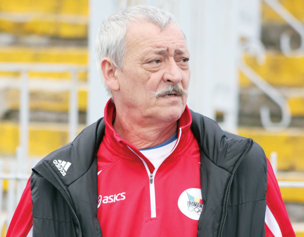 "Îmi dau mustața pentru o medalie!"** Dan Podeanu e convins că fetele ...