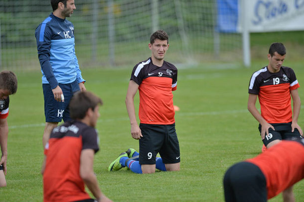 Steaua își prezintă noul echipament pentru deplasare!** FOTO Cum arată ...