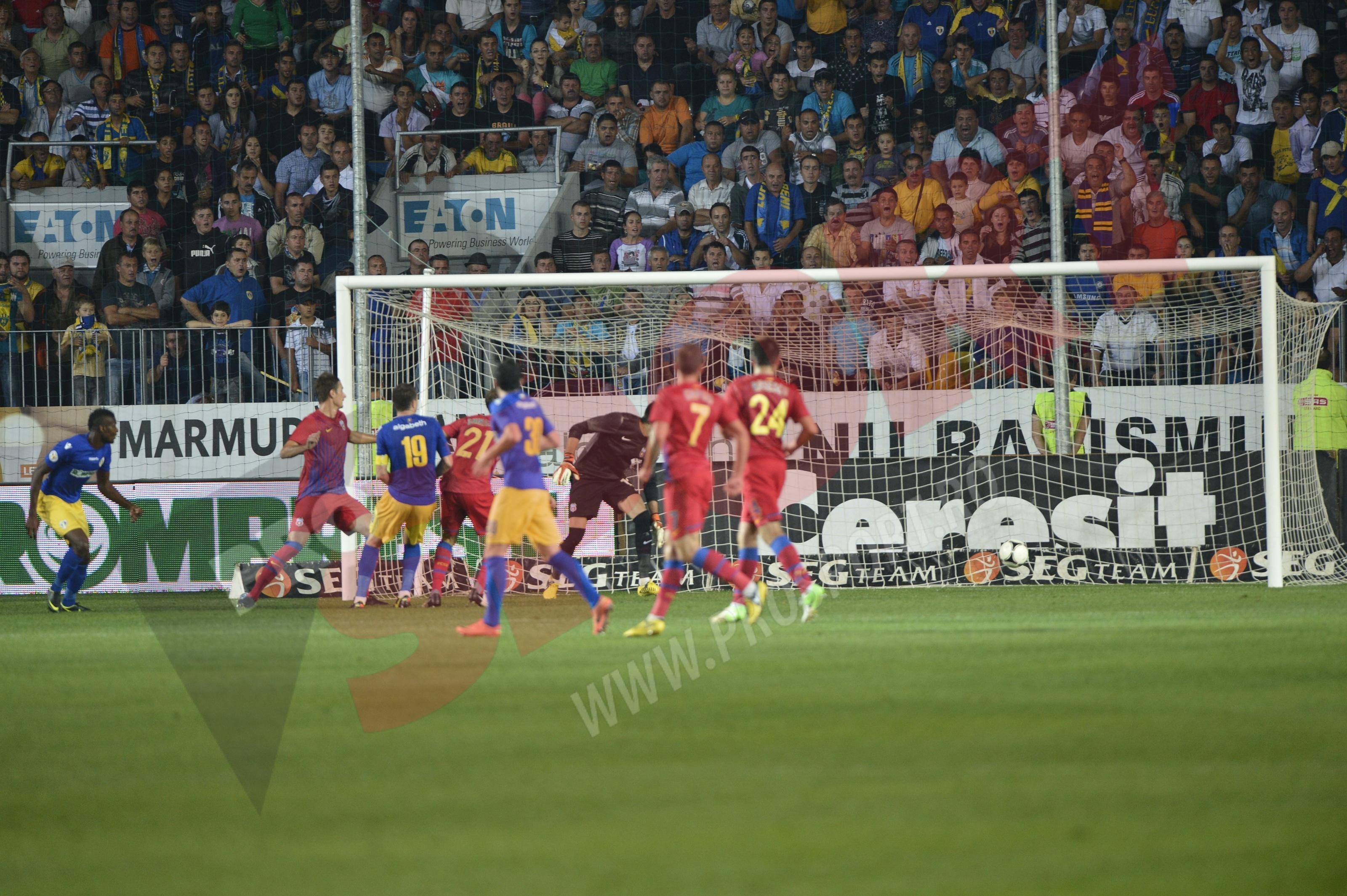 Supraviețuitorii din infern:** Petrolul - Steaua 1-2! Nikolic și 'Lato ...