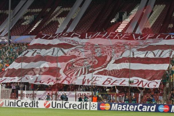 Coregrafie ANTI - STEAUA a fanilor CFR-ului!** Cum explică mesajul și ...