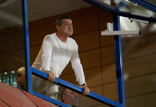 Becali a primit semnul pe care îl aștepta de un an!** O țintă mai veche ...