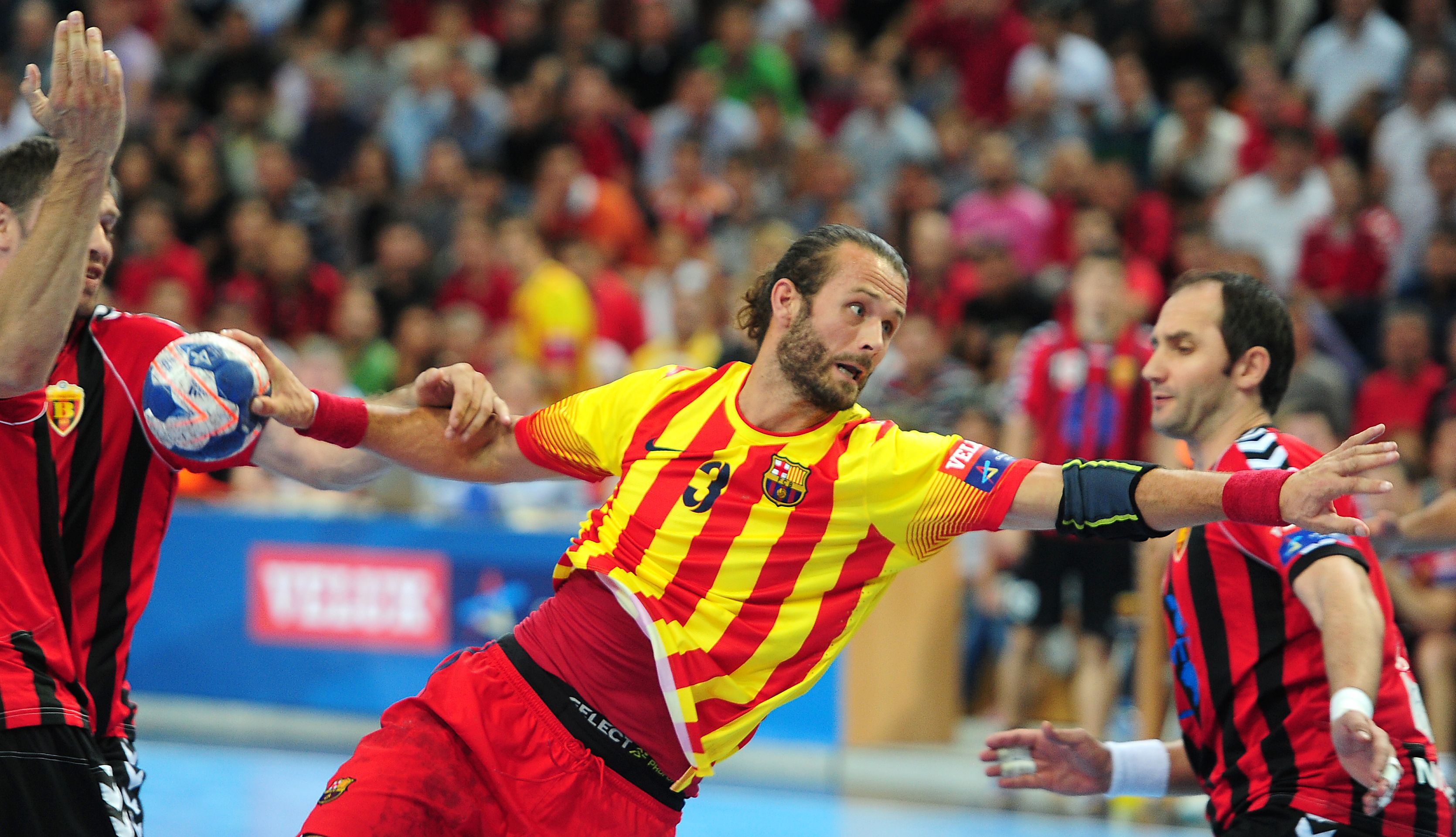 Barca, ținută în șah la Skopje! Valentin Ghionea a înscris patru goluri ...