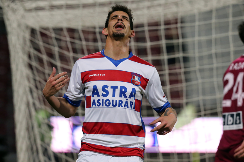 Lui Henrique i s-a interzis accesul în România! Jucătorul Oțelului a ...