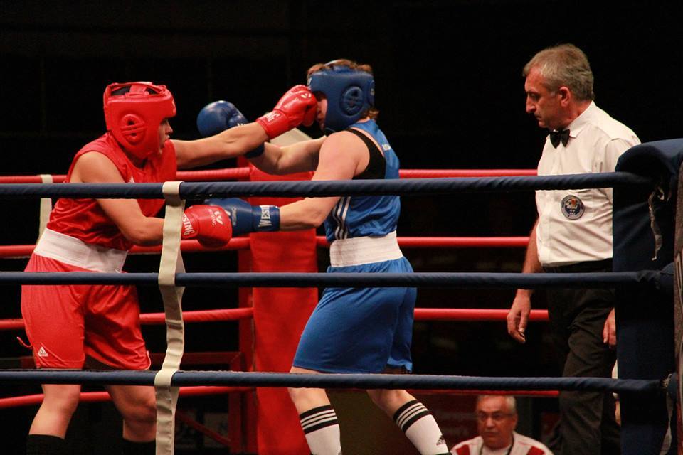 FOTO | Pentru un pumn de faimă. Start la Europenele de box feminin de ...