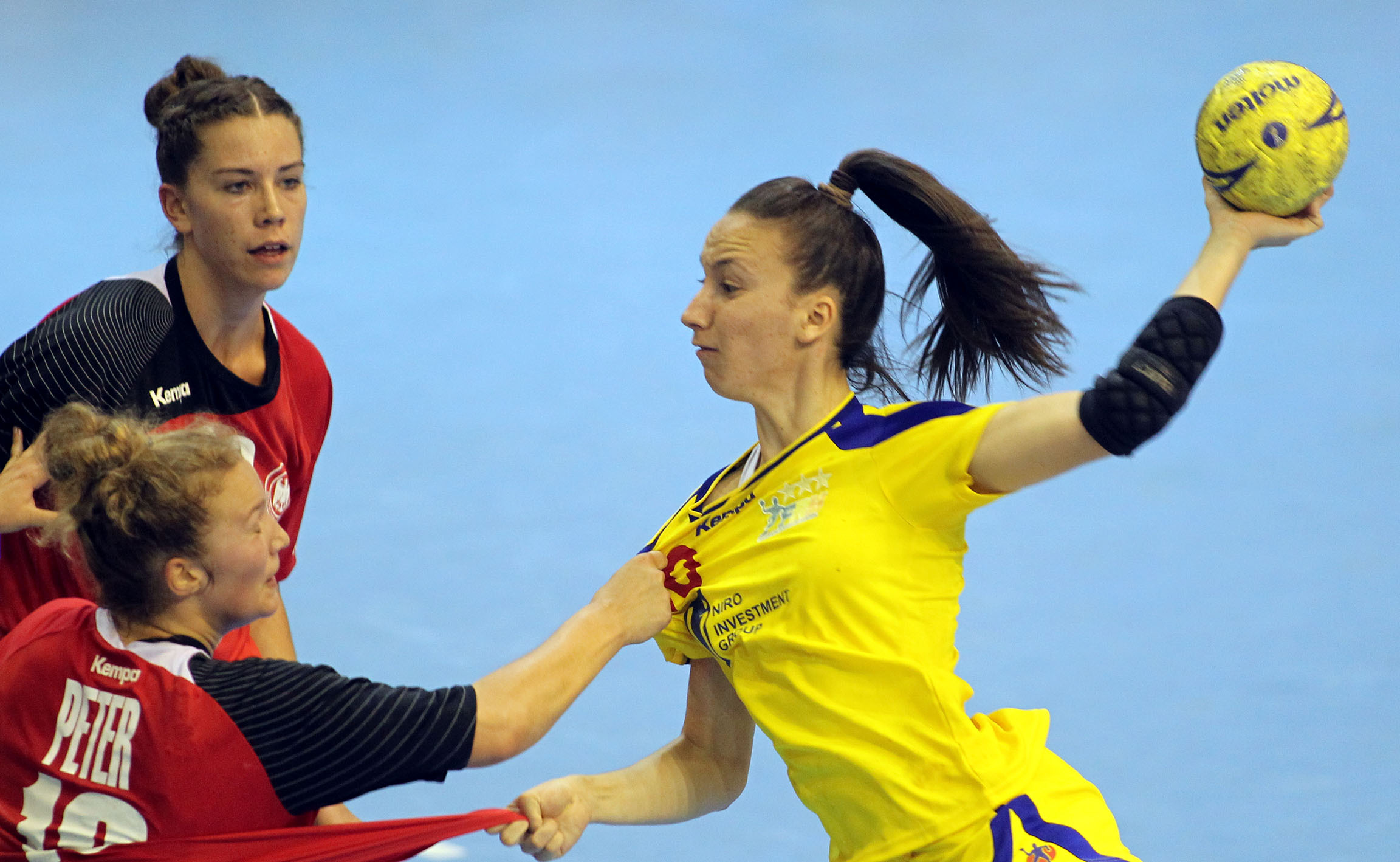Trei românce, în echipa ideală a CM de handbal under 18