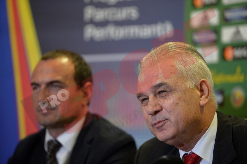 Iordănescu, pe urmele lui Pițurcă. "Tata Puiu" a adus la lot un ...