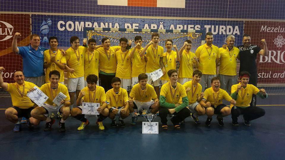 CSM București și-a mai adăugat un titlu la colecția primăvară-vară 2015 ...