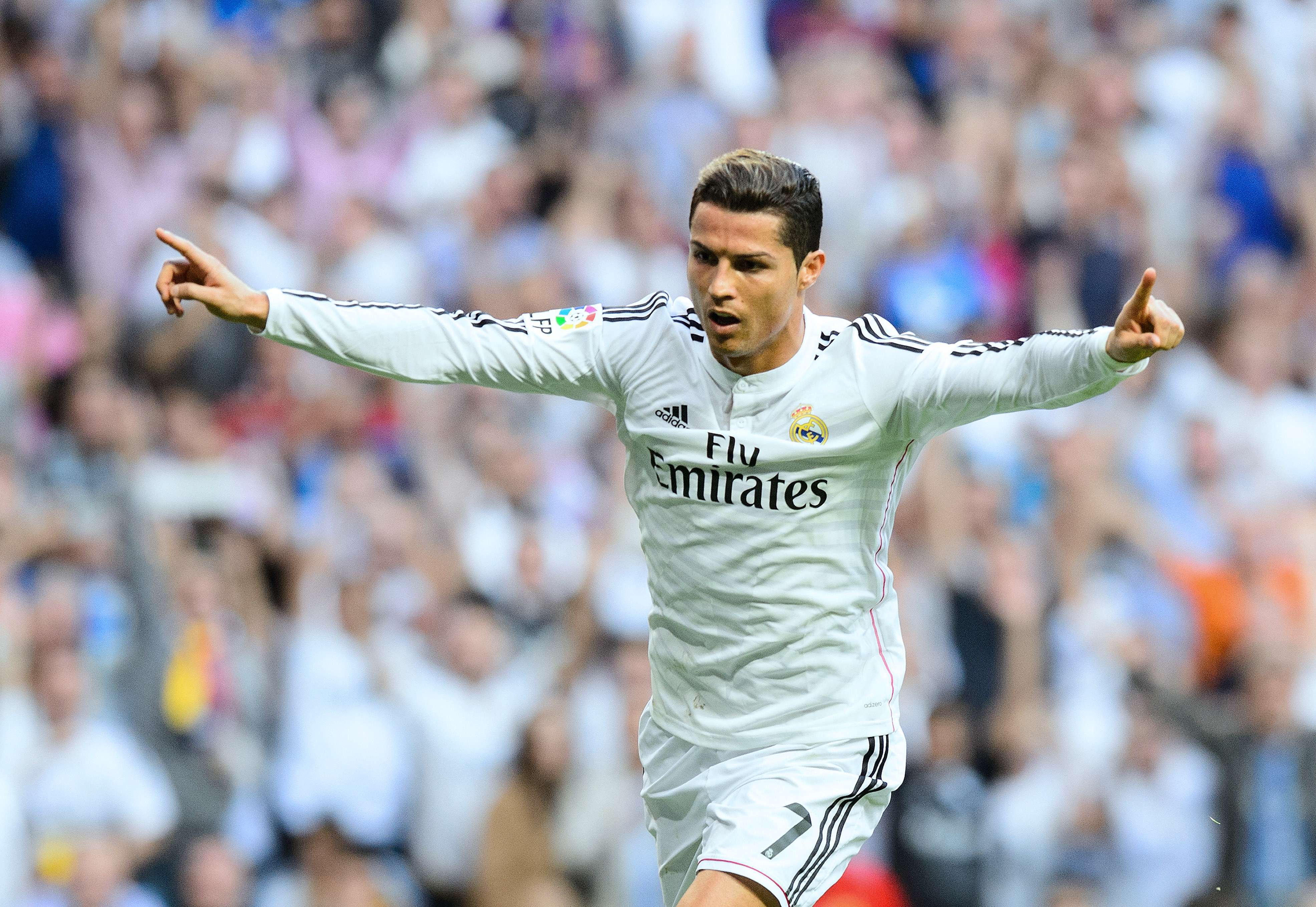 Chintă de goluri pentru Ronaldo. CR7 a marcat de 5 ori în derby-ul cu ...