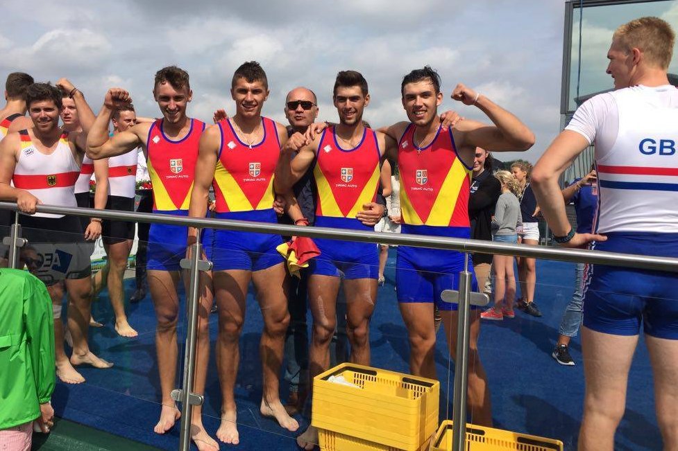 Aur mondial la canotaj! Juniorii din echipajul de 4 rame s-au clasat pe ...