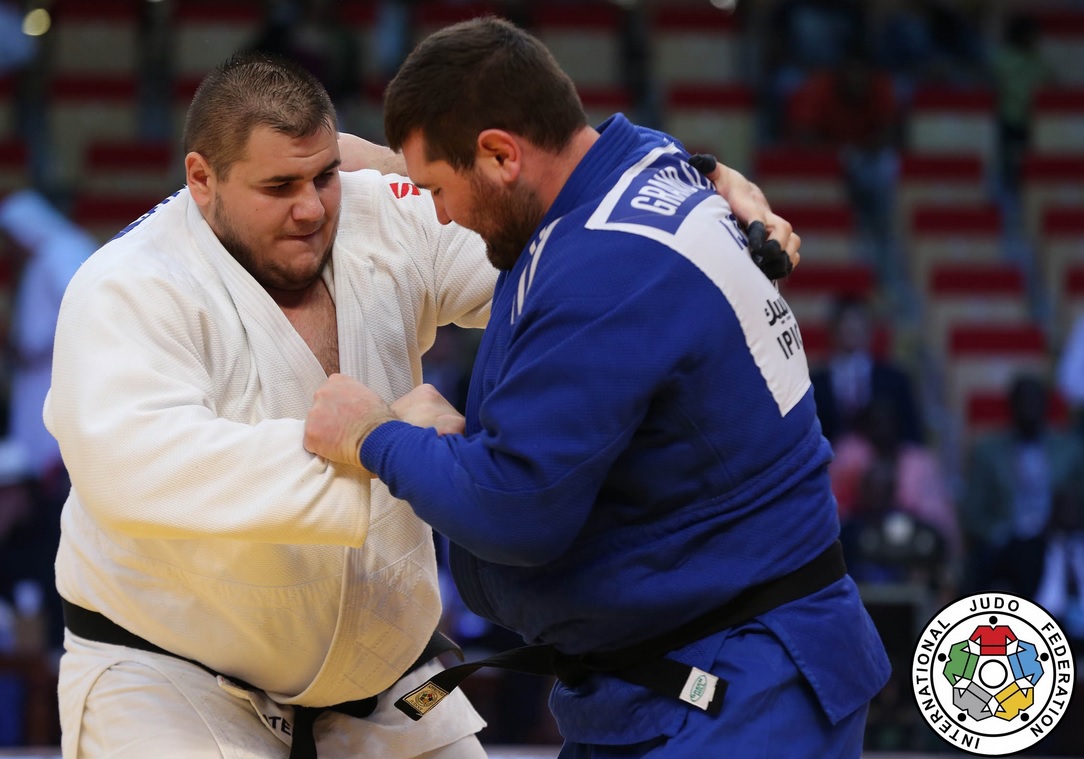 "Uriașul" Daniel Natea, al doilea în lume la categoria +100 kilograme ...