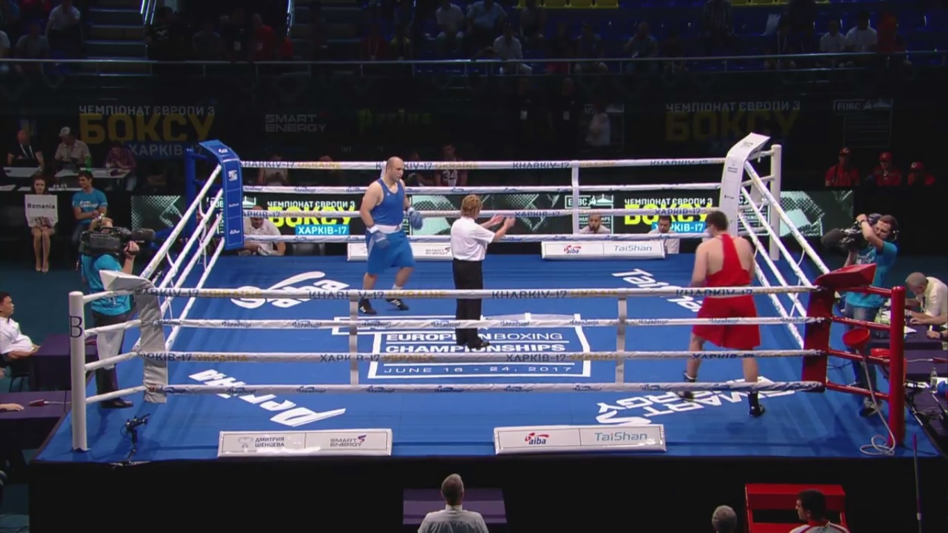 Boxerul Mihai Nistor, în "sferturi" la Campionatele Europene de la ...