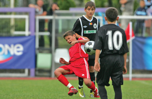 OFICIAL | AS Roma l-a transferat pe George Ganea. Prima imagine cu fiul ...