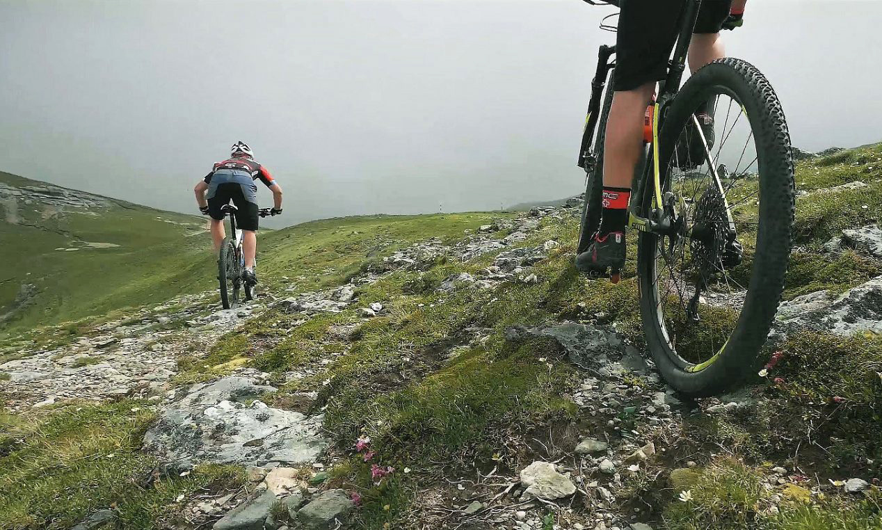 Traseul 1-day Challenge: aventură epică în munții sălbatici ai României ...