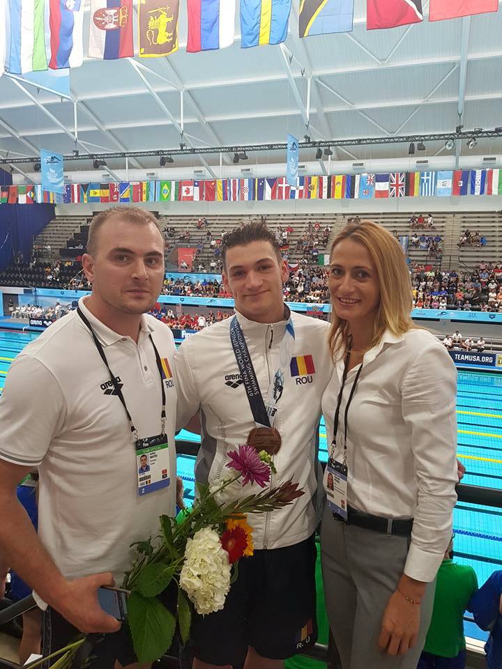 Înotul românesc are spatele asigurat! Daniel Martin, campion european ...
