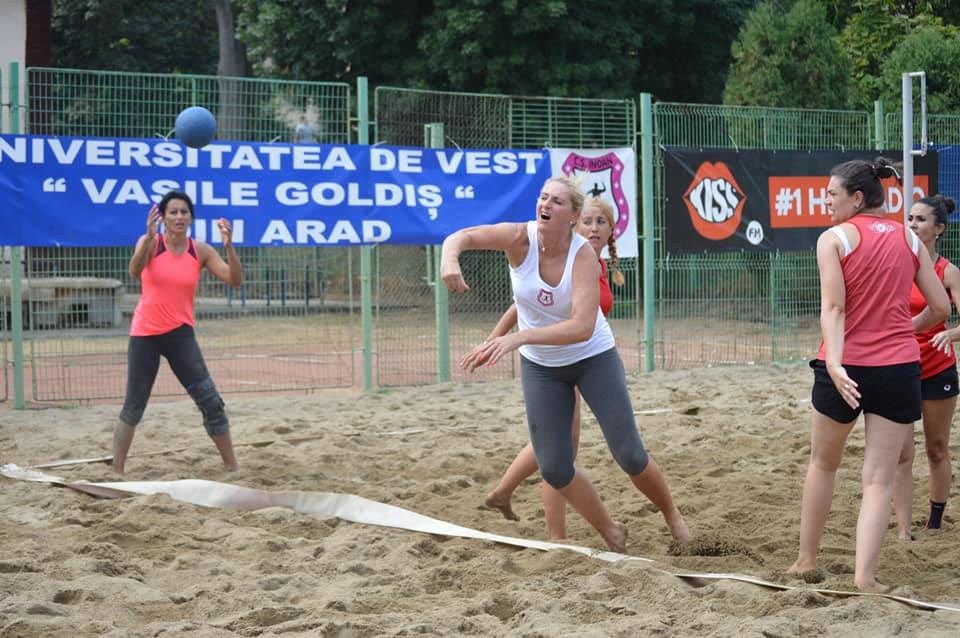 Baia Mare și Timișoara au câștigat turneul de beach handball amatori de ...