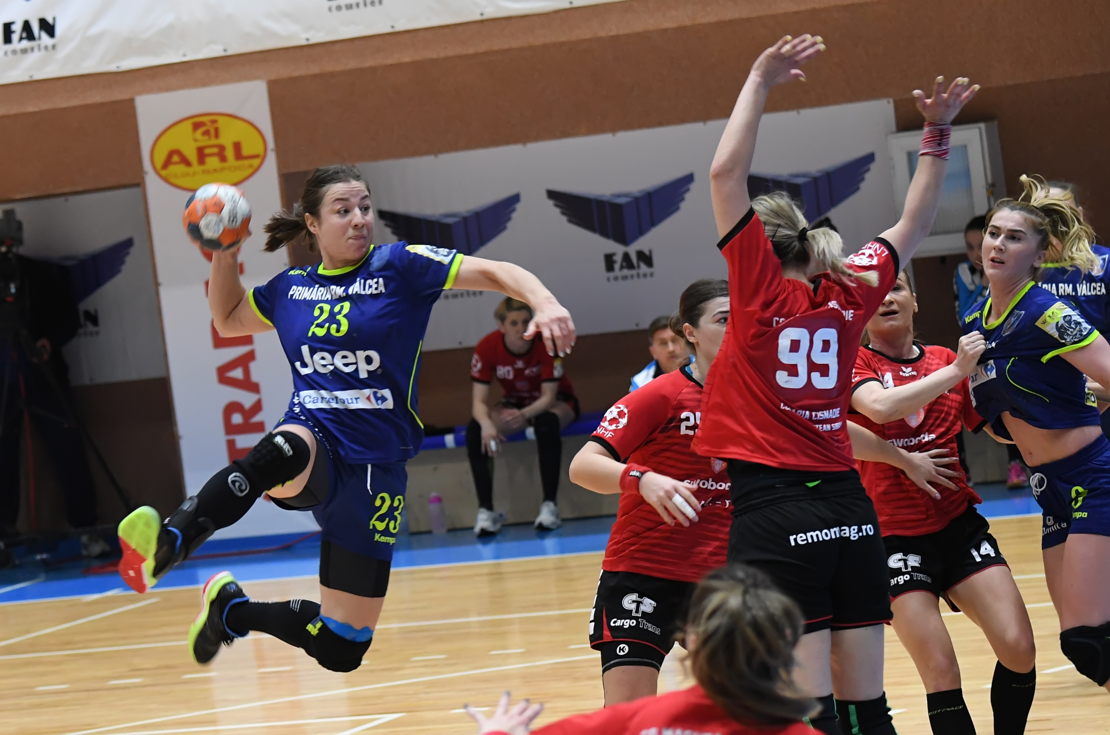 SCM Rm. Vâlcea este la 60 de minute distanță de al doilea trofeu al ...