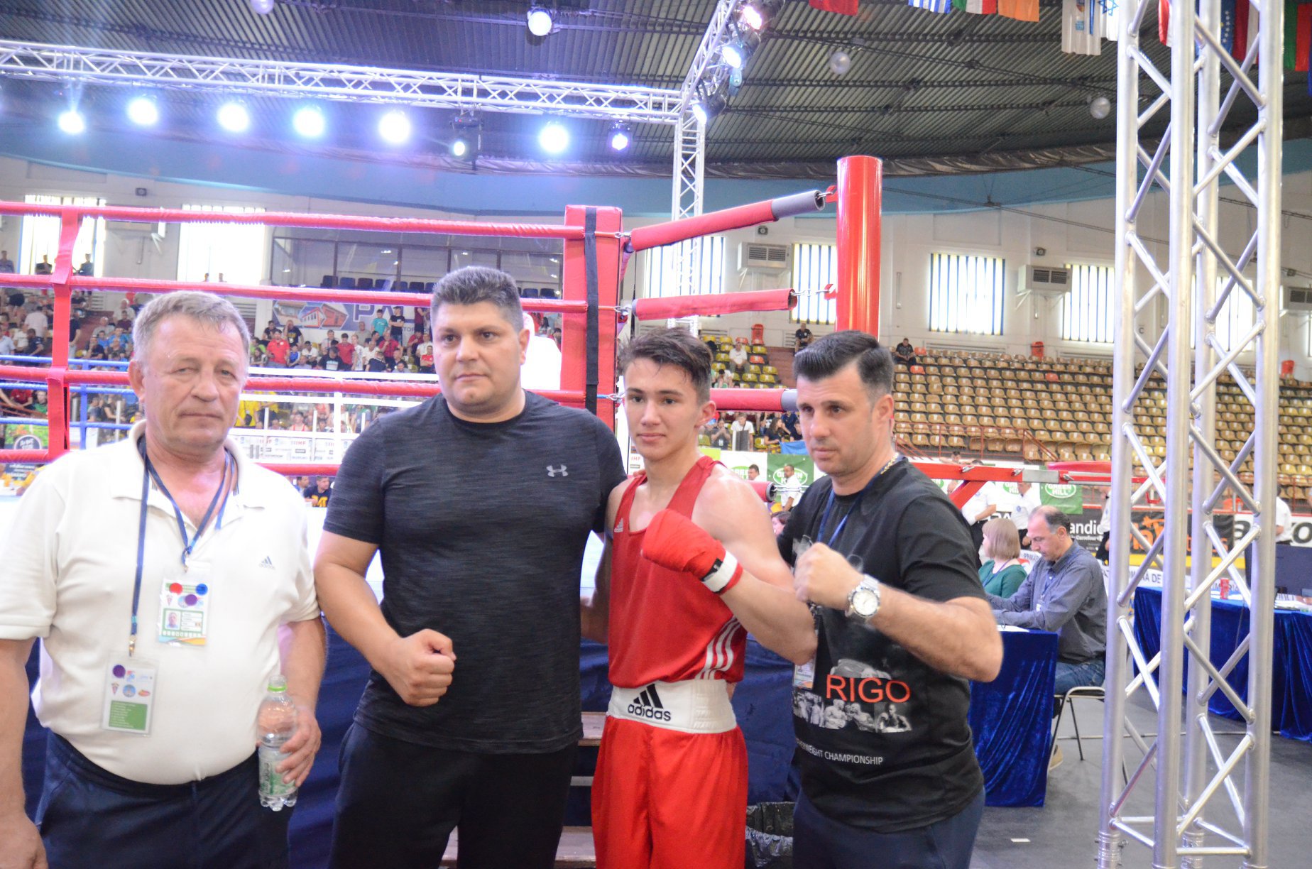 Campionatele Europene de box de la Galați. Trei români în finalele ...