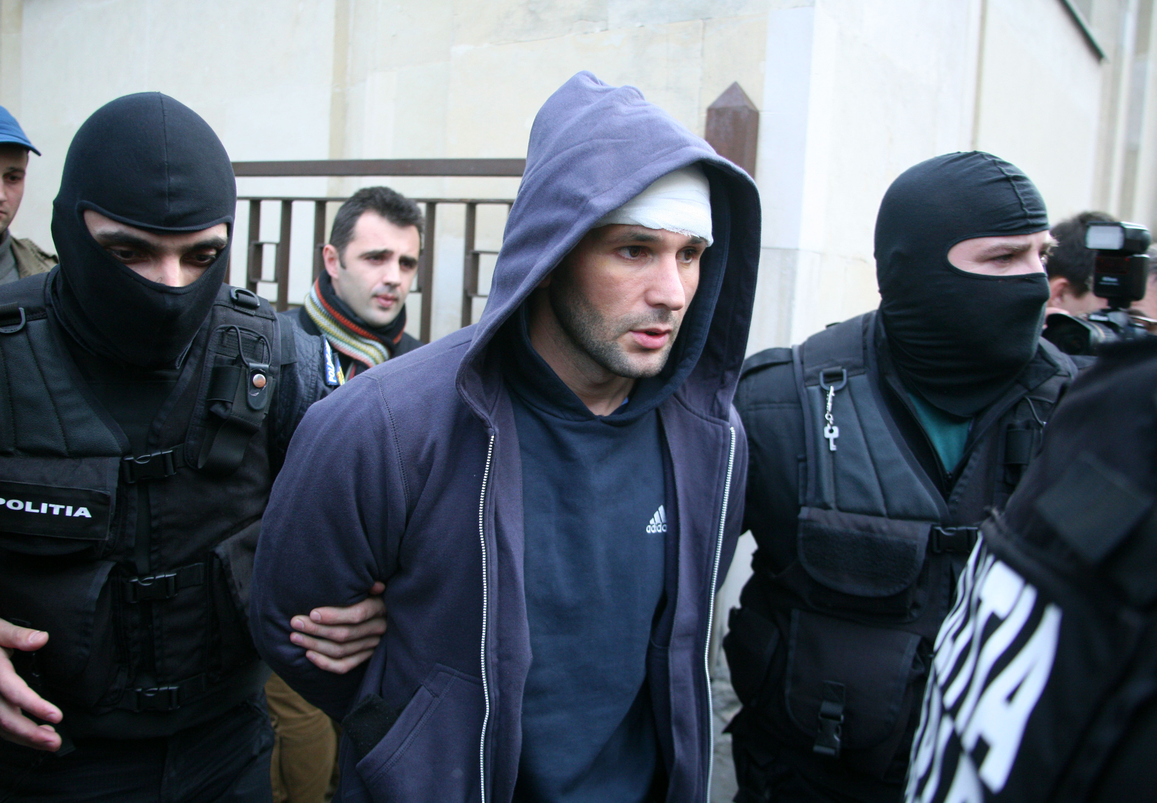 Liderul Clanului Sportivilor, Eugen Preda, reținut, alături de alte 4 ...