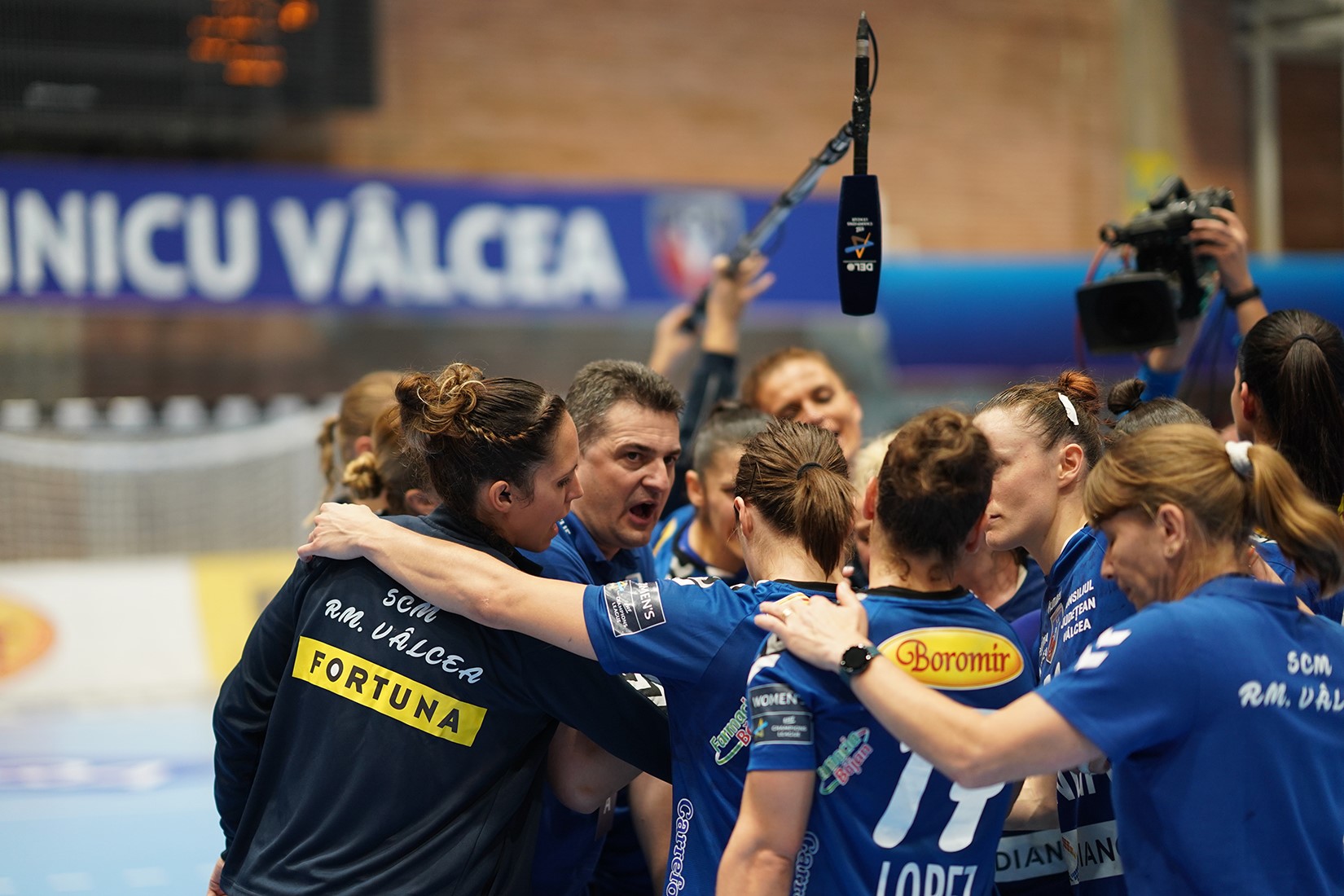 Ce calcule și-a făcut Florentin Pera cu SCM Rm. Vâlcea în grupa ...