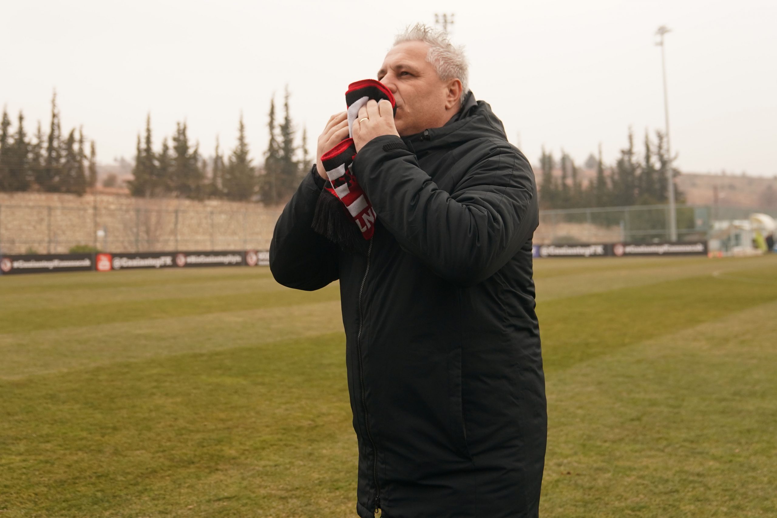 Inspirație incredibilă a lui Marius Șumudică: l-a schimbat pe Maxim și ...