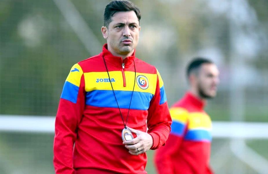 Mirel Rădoi i-a luat lui Cosmin Contra un om din staff la echipa ...