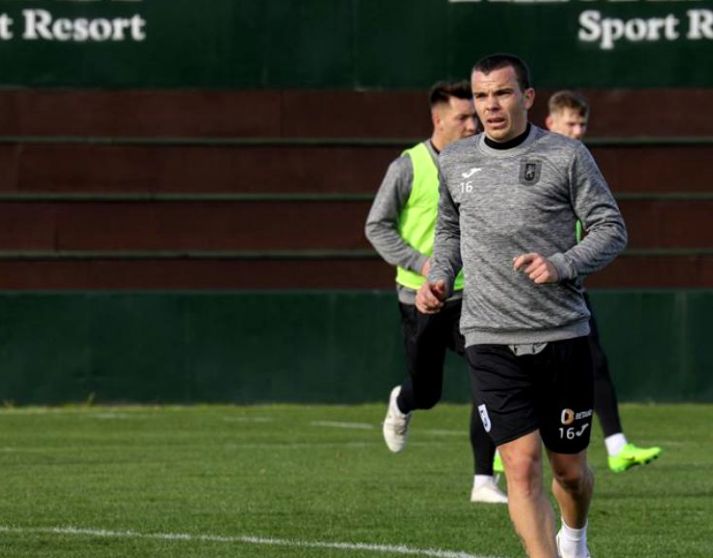 Dan Nistor, idol din Bănie. Fanii s-au înghesuit să prindă un autograf ...