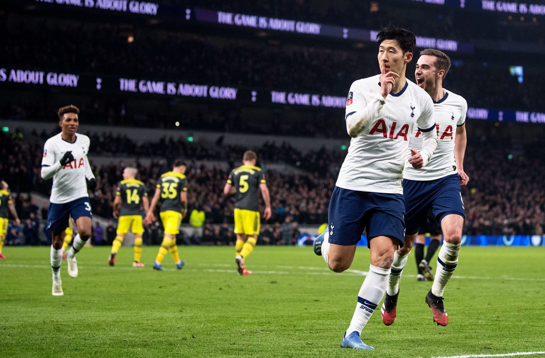 Tottenham Londra a dat prima lovitură importantă din această vară: i-a ...
