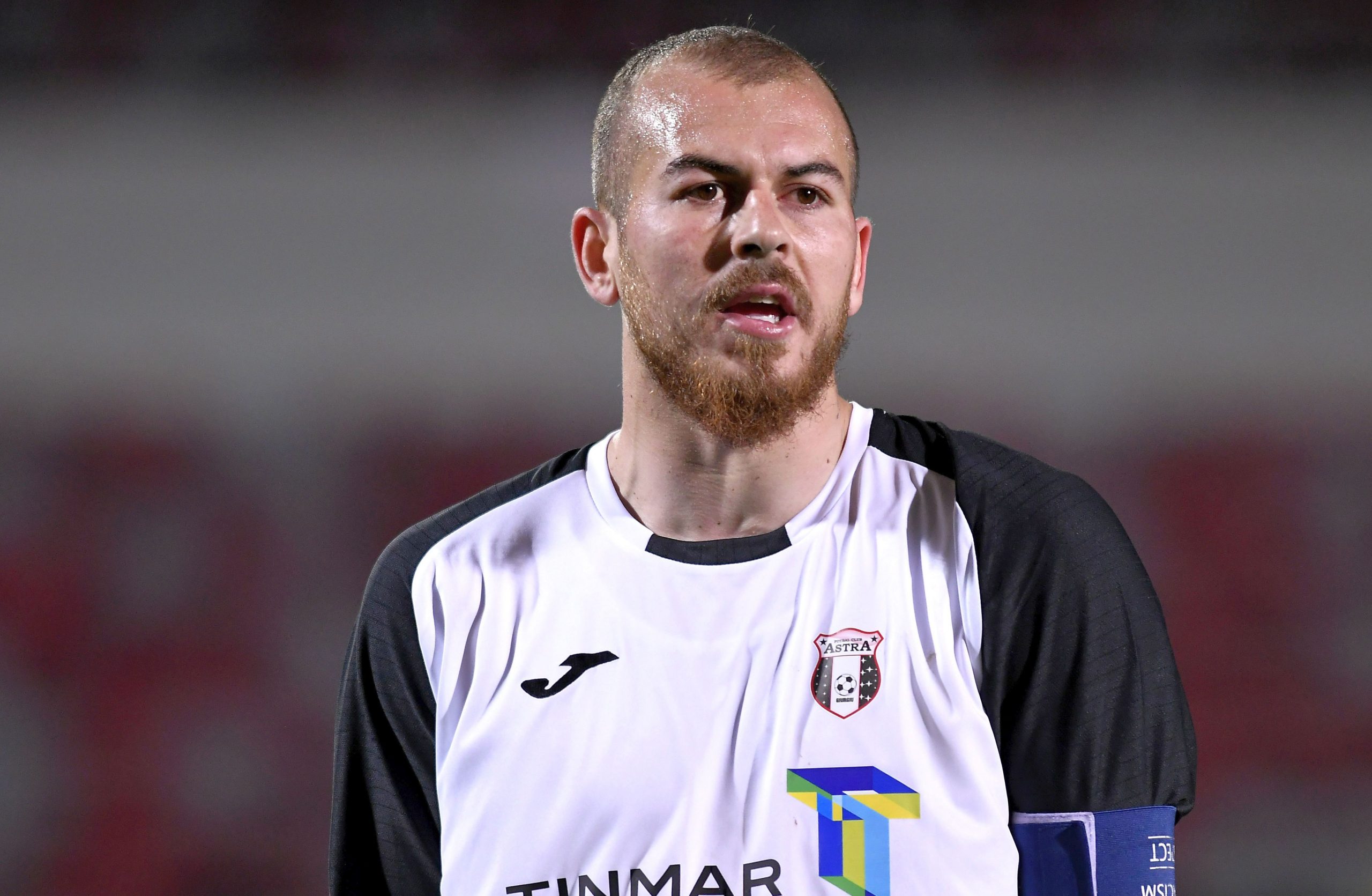 Denis Alibec, ilustrată de pe litoral. Nu s-a îngrășat, îi este dor de ...