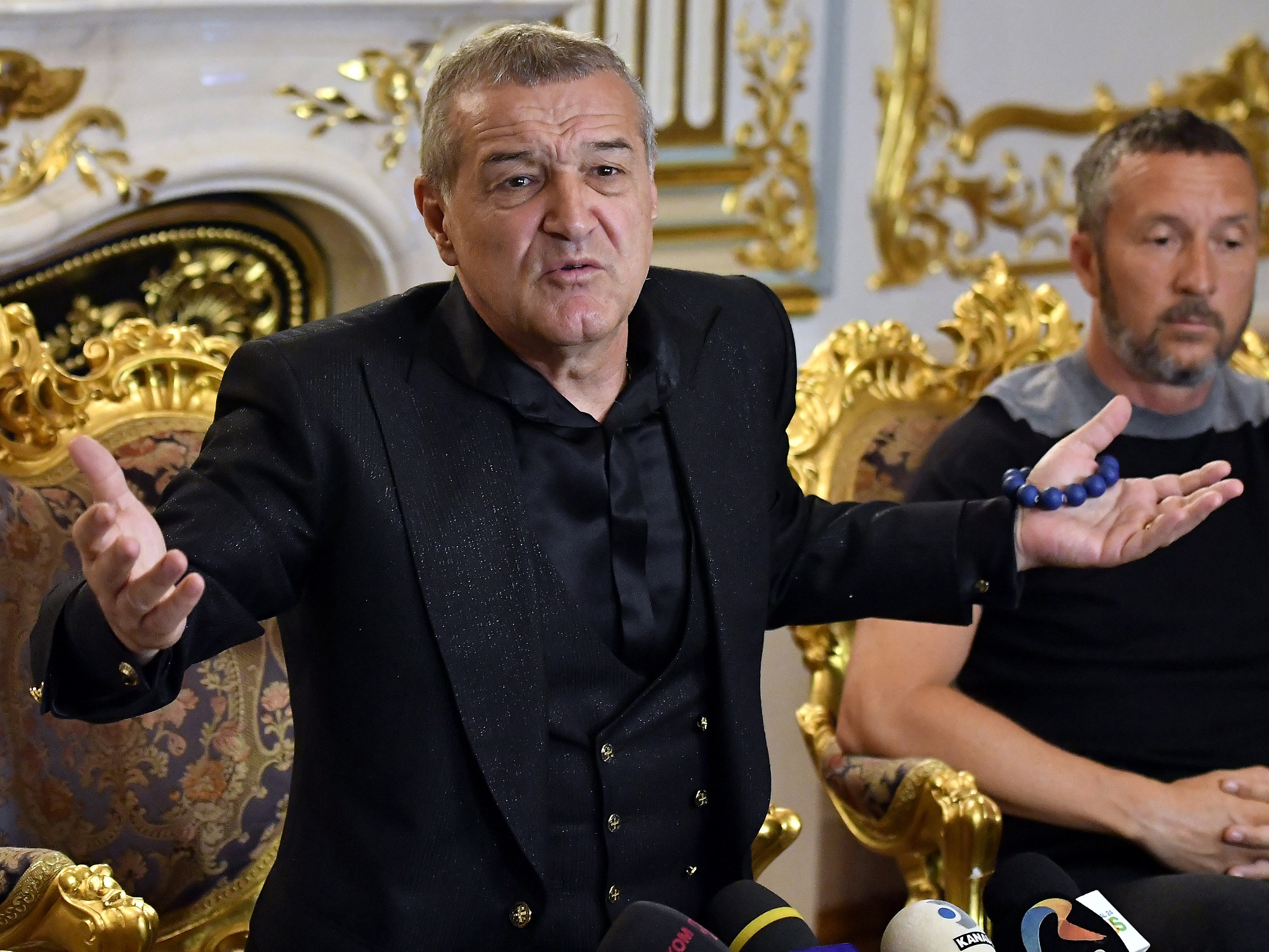 Gigi Becali a dezvăluit cum poate FCSB să câștige titlul