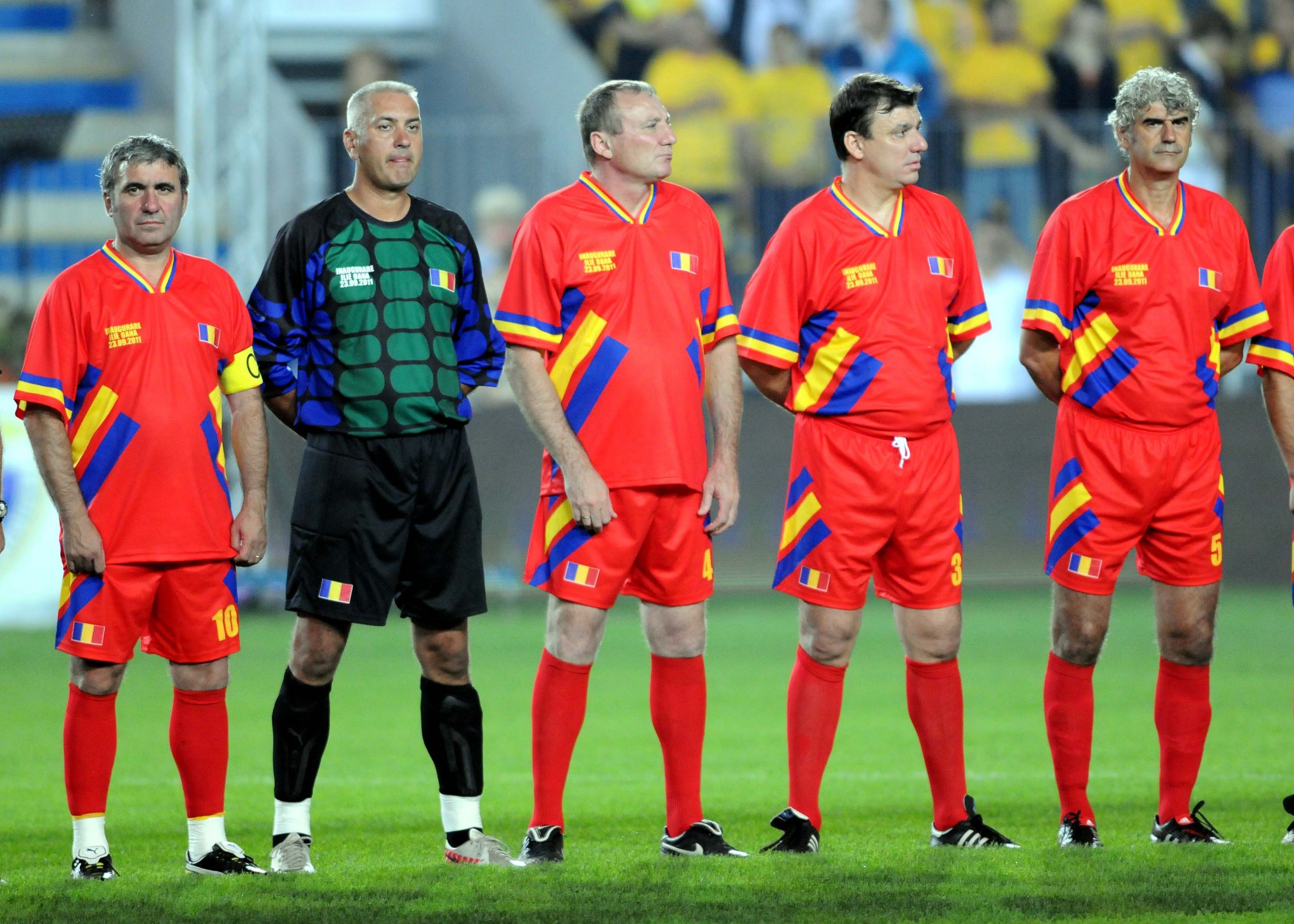 Nu e Hagi și nici Dobrin! El este cel mai bun fotbalist român all-time ...