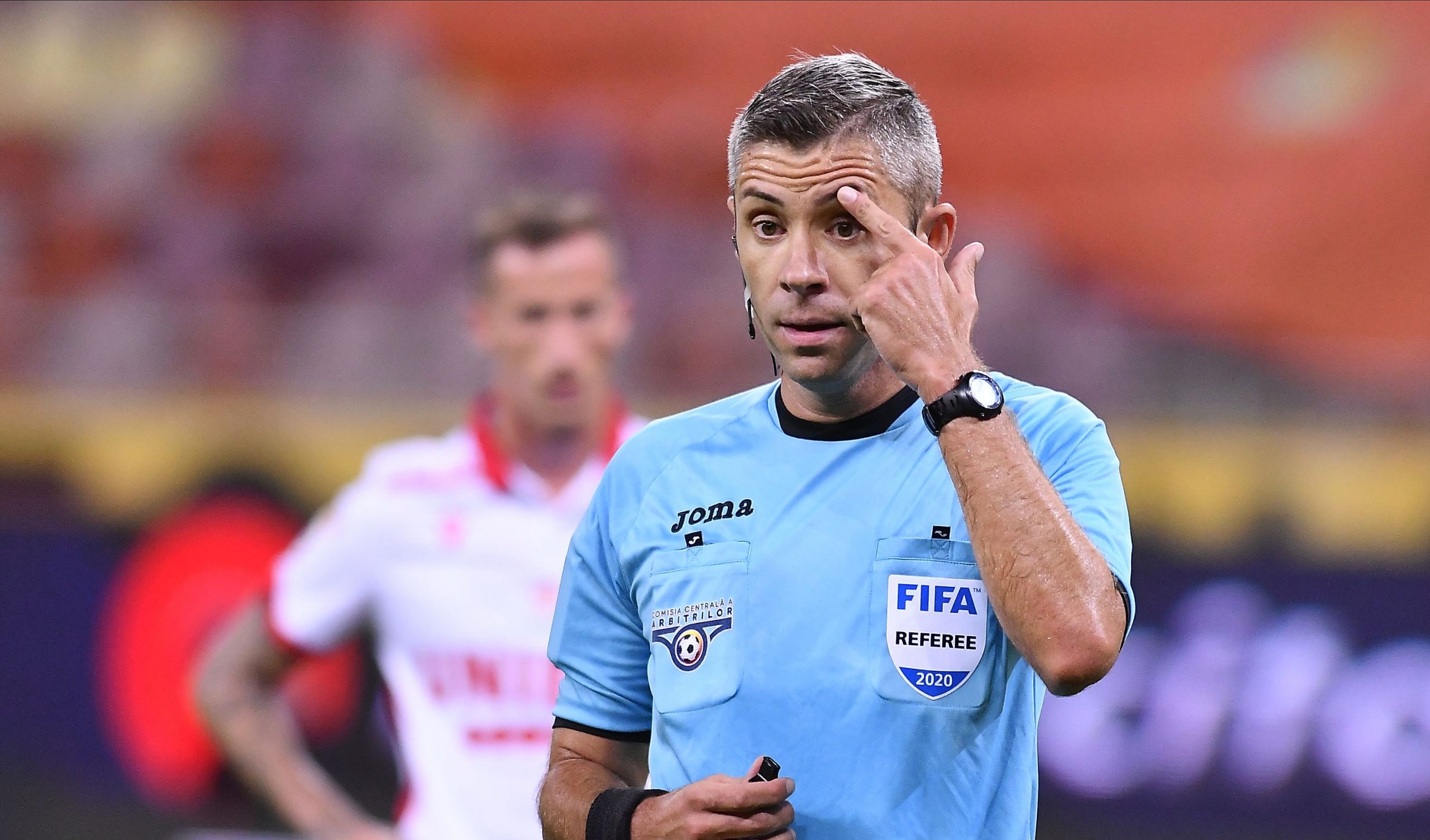 De ce nu are încredere ecusonul FIFA Radu Petrescu în propriile decizii ...