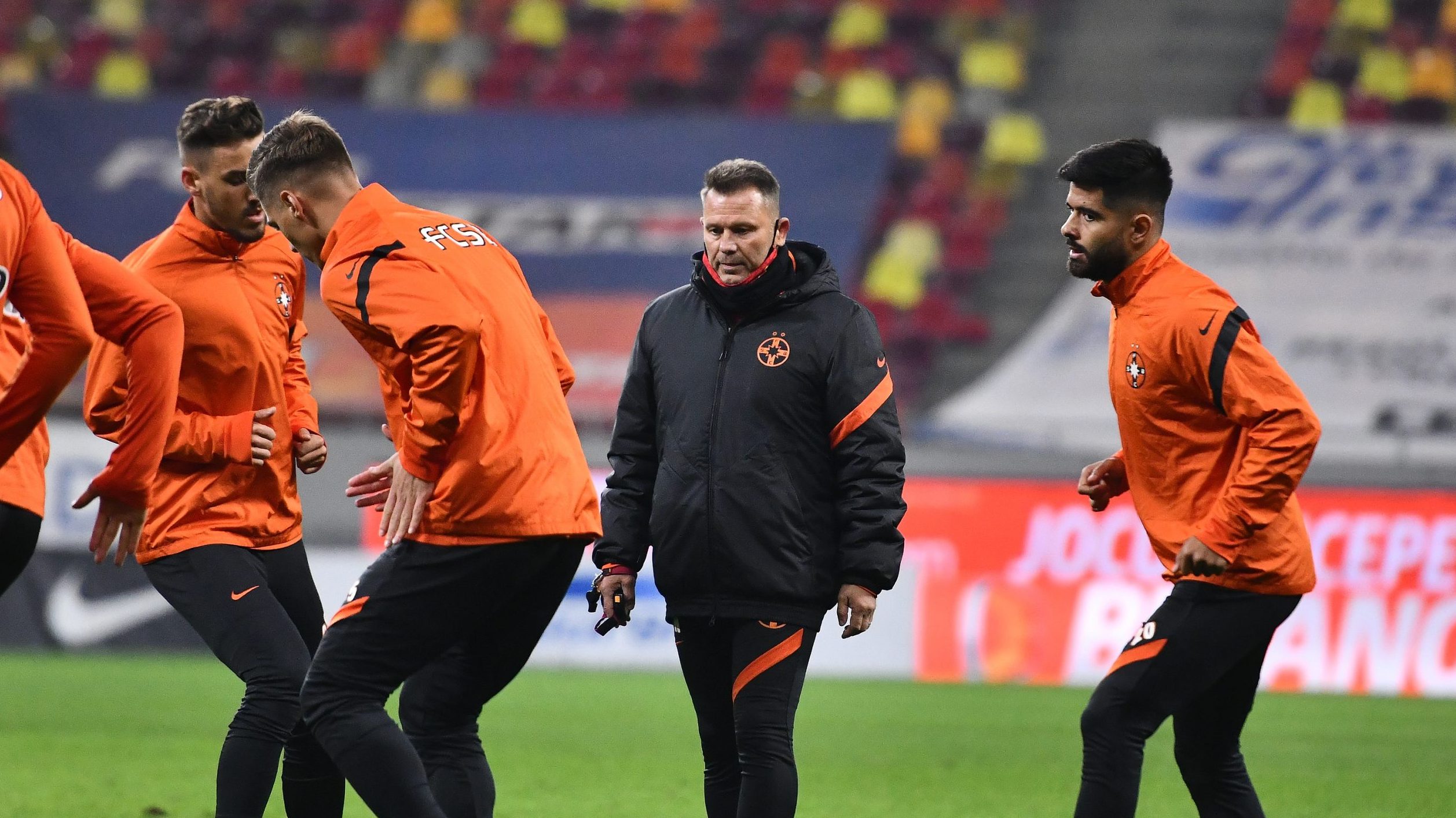 Thomas Neubert n-are voie să-i pregătească pe jucătorii FCSB-ului ...