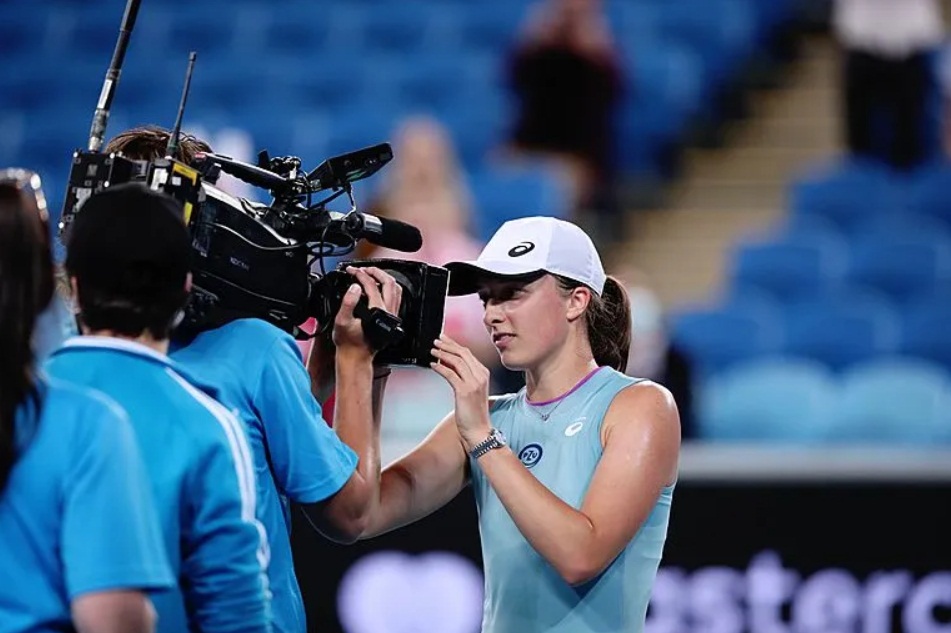 Cine este Iga Swiatek, adversara Simonei Halep din optimi la Australian Open. Secretul cu care ...
